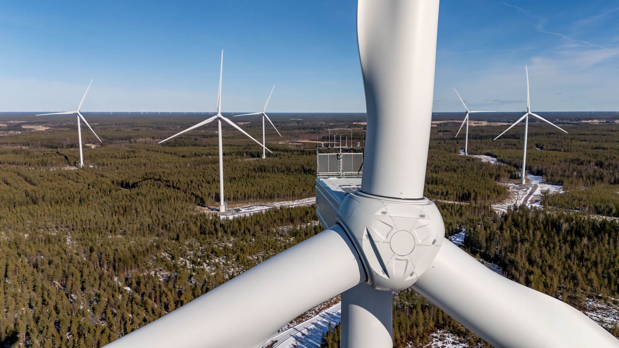 Iberdrola Sells Hungarian Renewables Business for €171 Million to ...